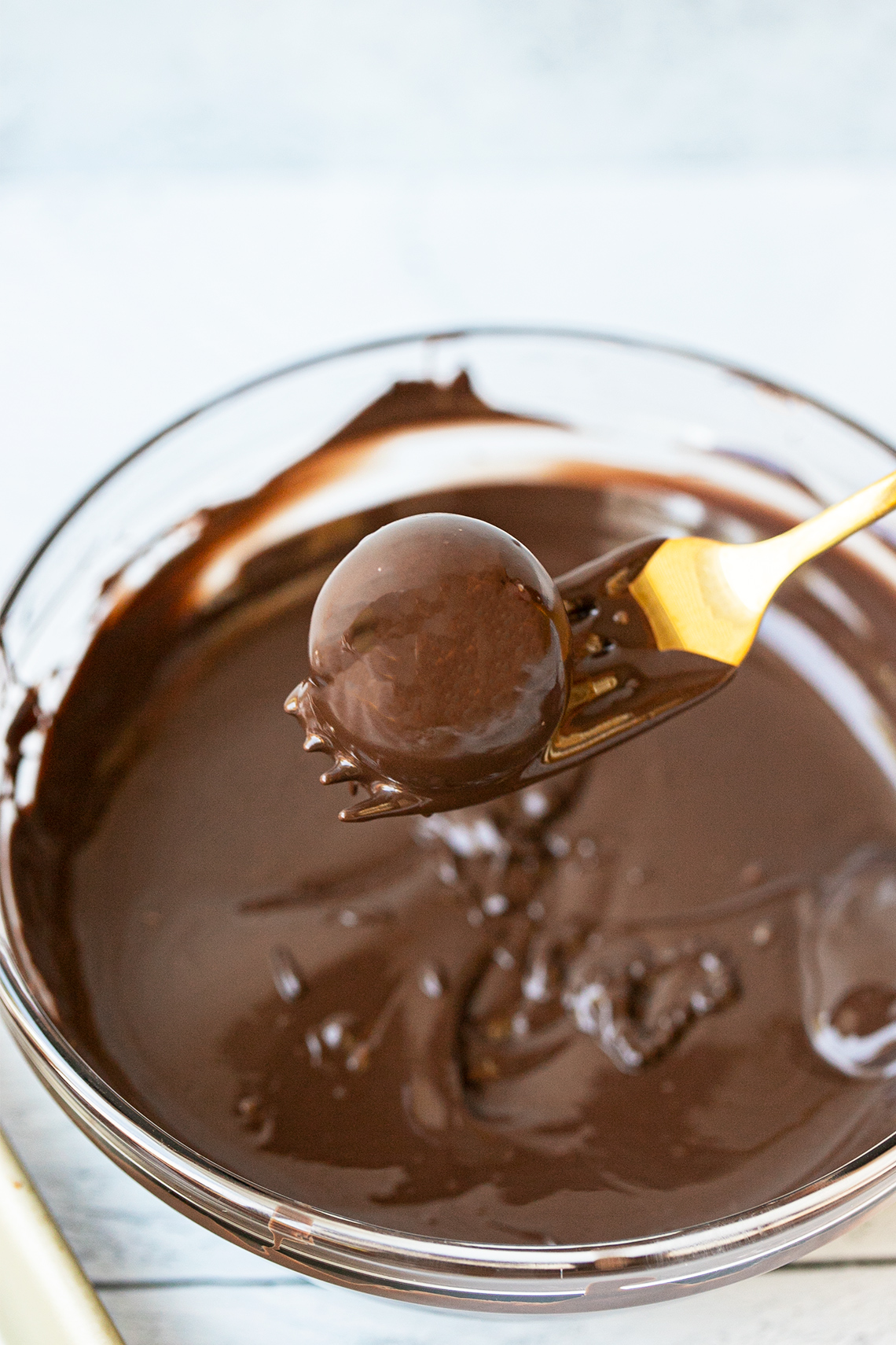 Chocolate Cake Balls Recipe - Best Desserts